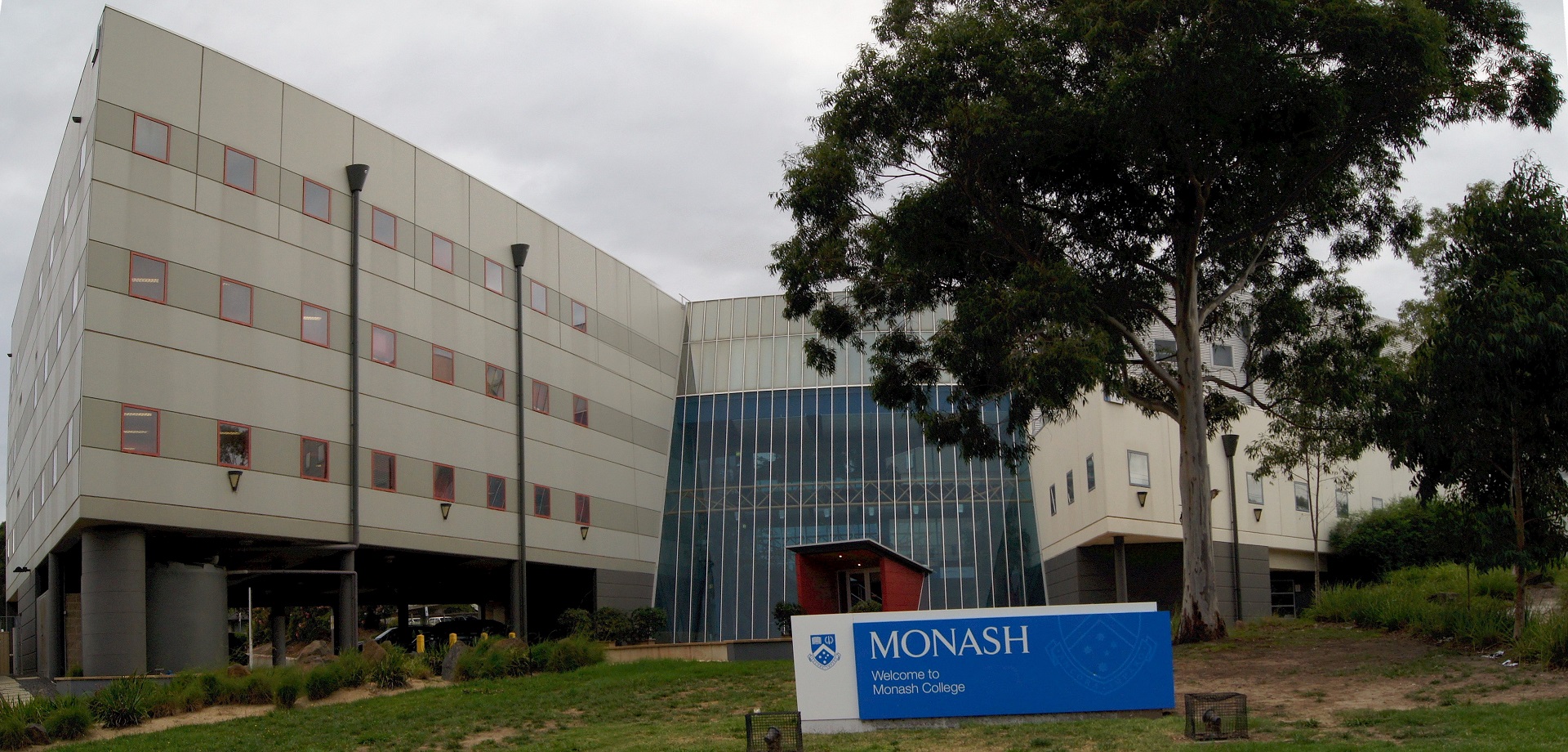 Monash College Australia – Fast Track Education Services